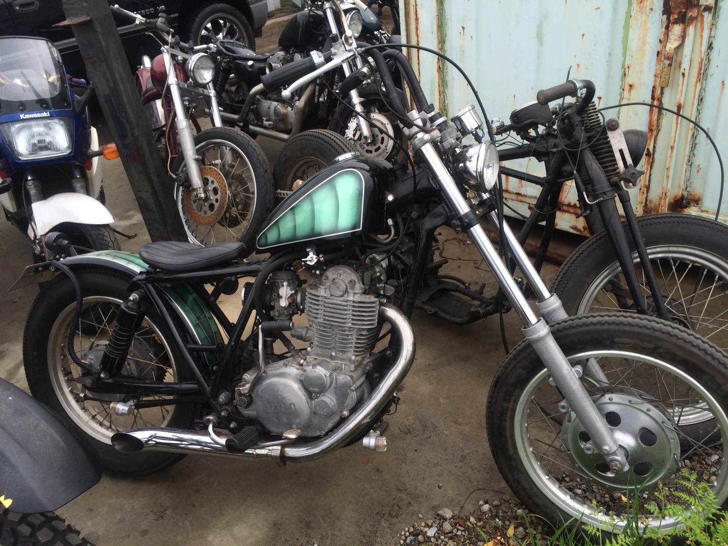 YAMAHA SR400 CUSTOM 当店制作車両 ¥348,000 FREESTYLE CUSTOM＆CHOP 愛知県知多市,フリース ...